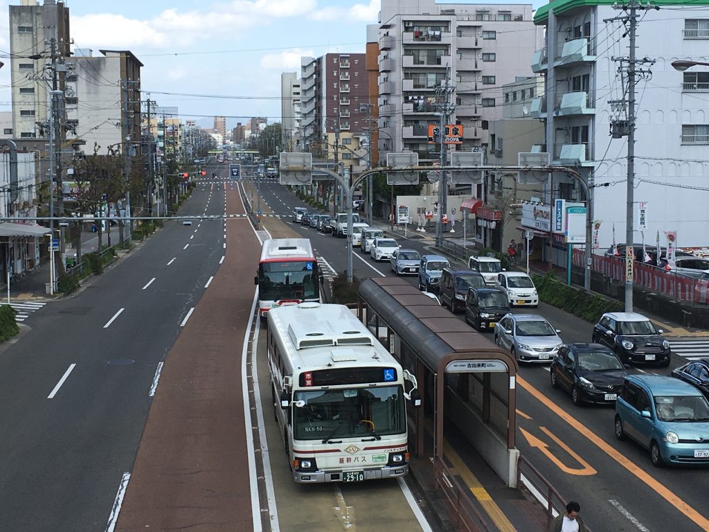 LRTとBRTの特徴を起源から考える | 地域公共交通のトリセツ（取組説明書）